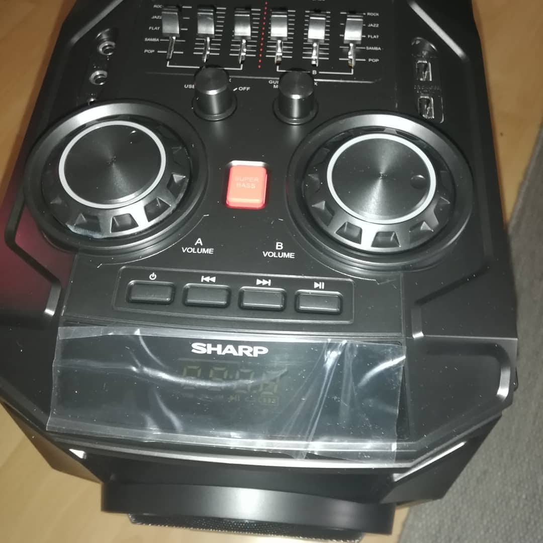 SHARP PS 940 Partylautsprecher – Rezensionen mit Herz